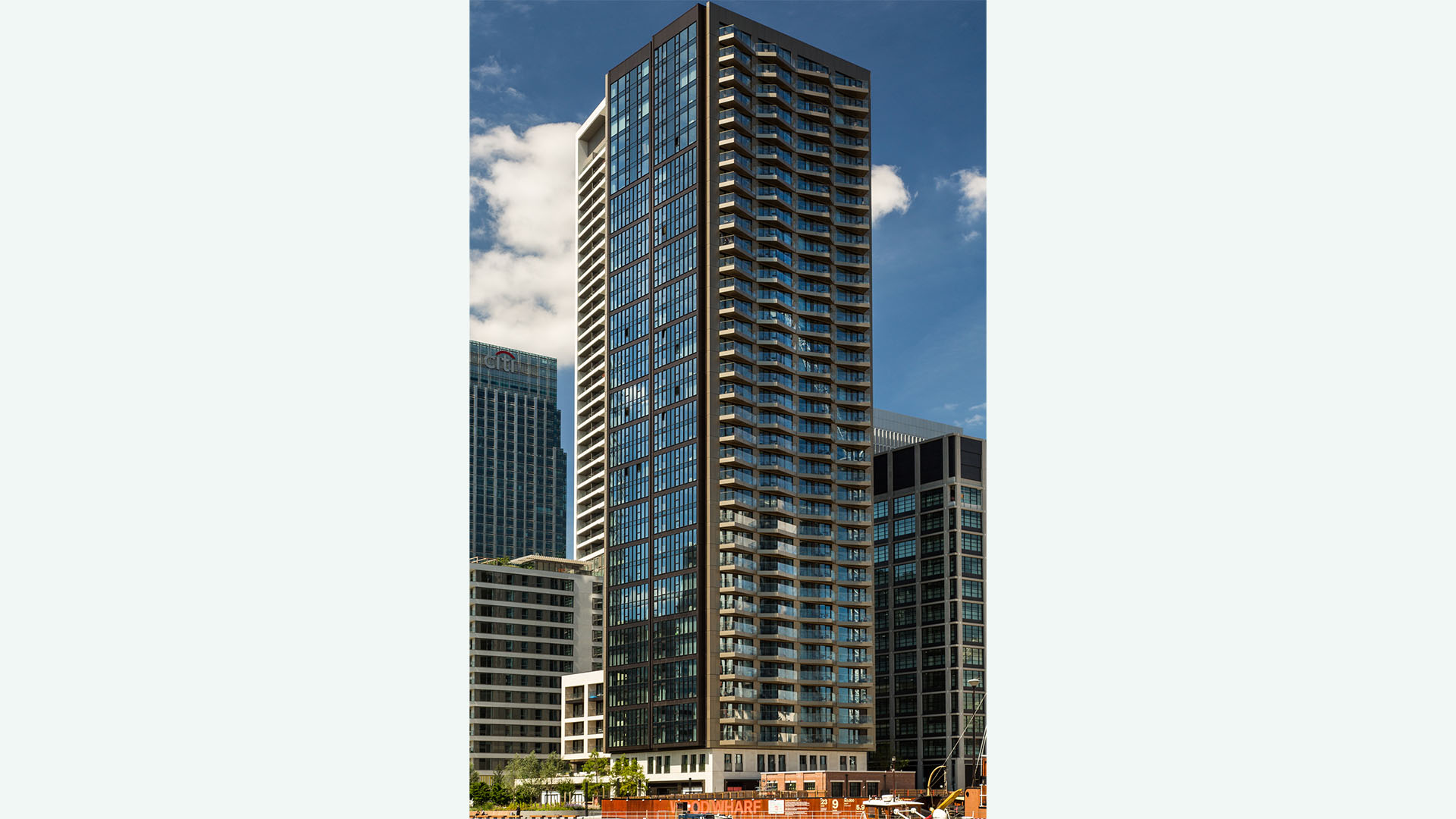 RF, RC, SSC | 10 George Street - London | Elementfassade und gezackte ...